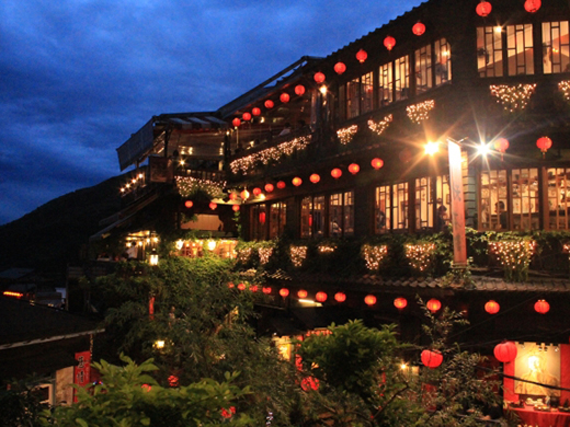 台湾 ランタンフェスティバルと天燈上げツアー特集│近畿日本ツーリスト